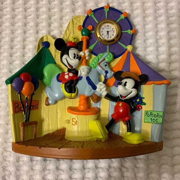 Disney | Wall Decor | Vintage Seiko Disney Clock Minnie Mickey Mouse ...